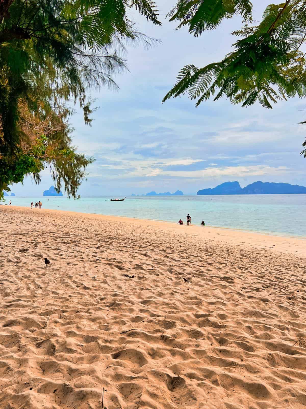 Koh Kradan, Thailand: Trip To The World`s Most Beautiful Beach